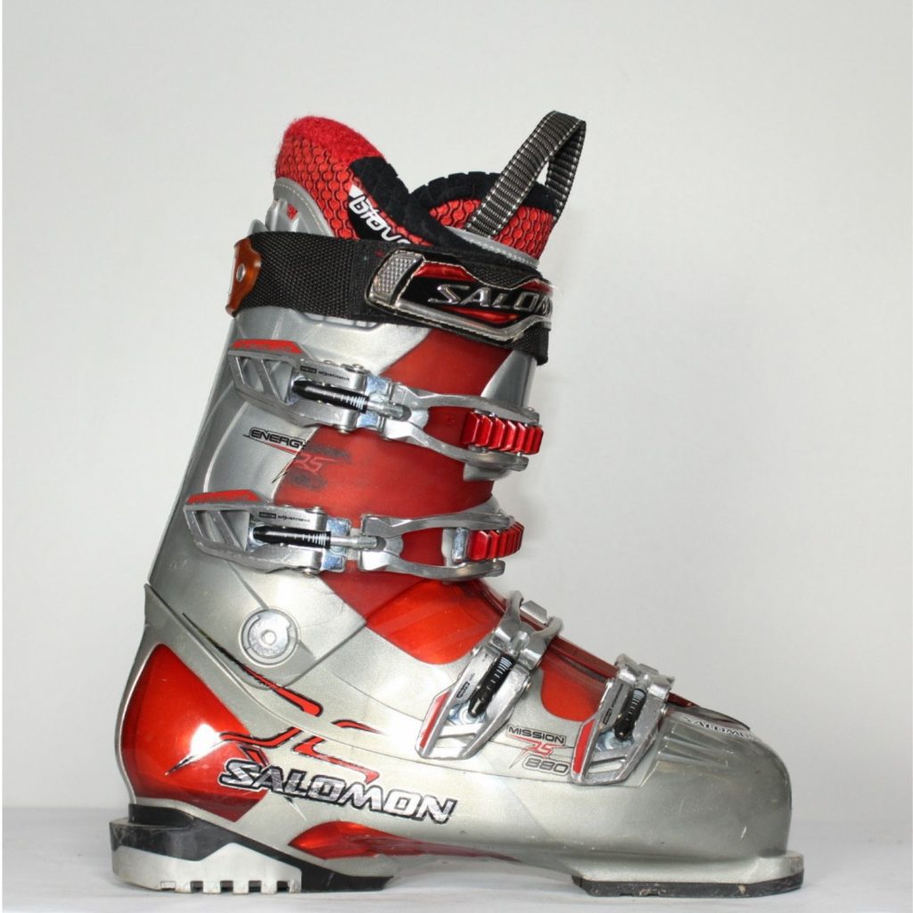 Salomon mission 880 store